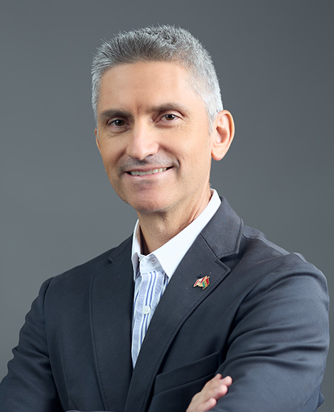 About Us | Lakeside Estate